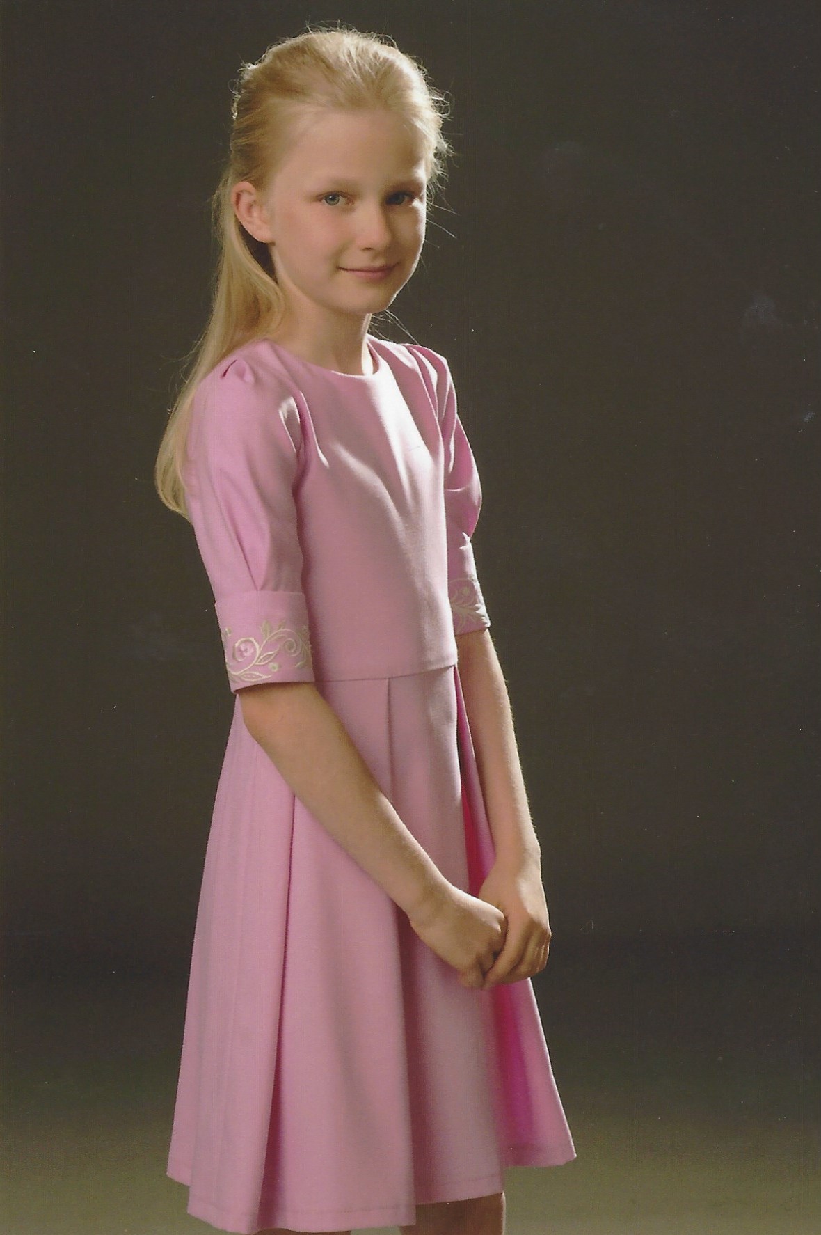 Princess Eléonore of Belgium Biography and Replies – RoyalResponses
